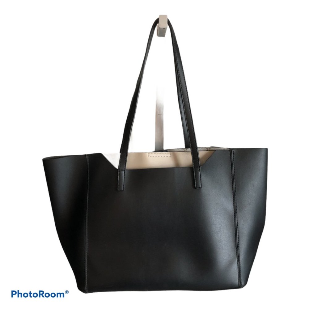Mark Hall Black & Tan Shoulder Bag - Gem